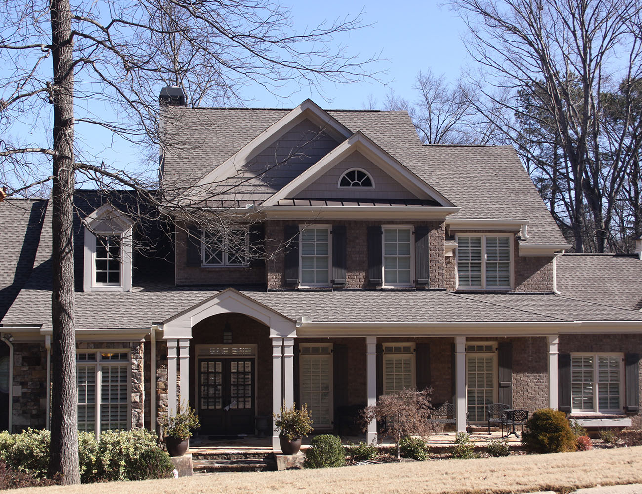 Canadian Columns | High-Quality Fiberglass Columns & Installations